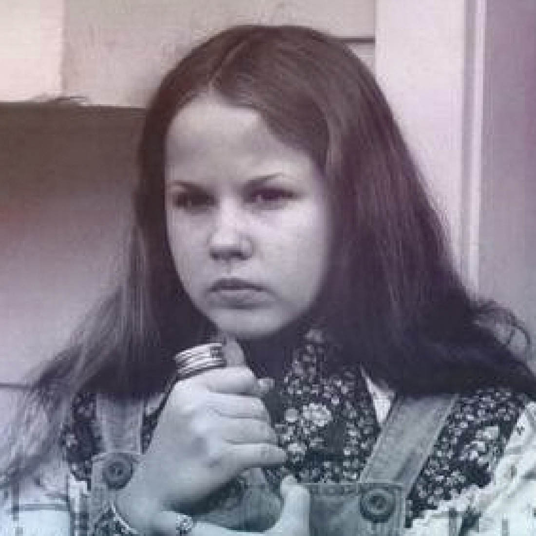 SARAH T., PORTRAIT OF A TEENAGE ALCOHOLIC with Sarah Thyre -- Part Two ...